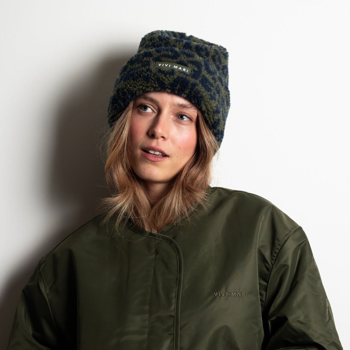 Beanie Teddy - leo navy/olive - VIVI MARI